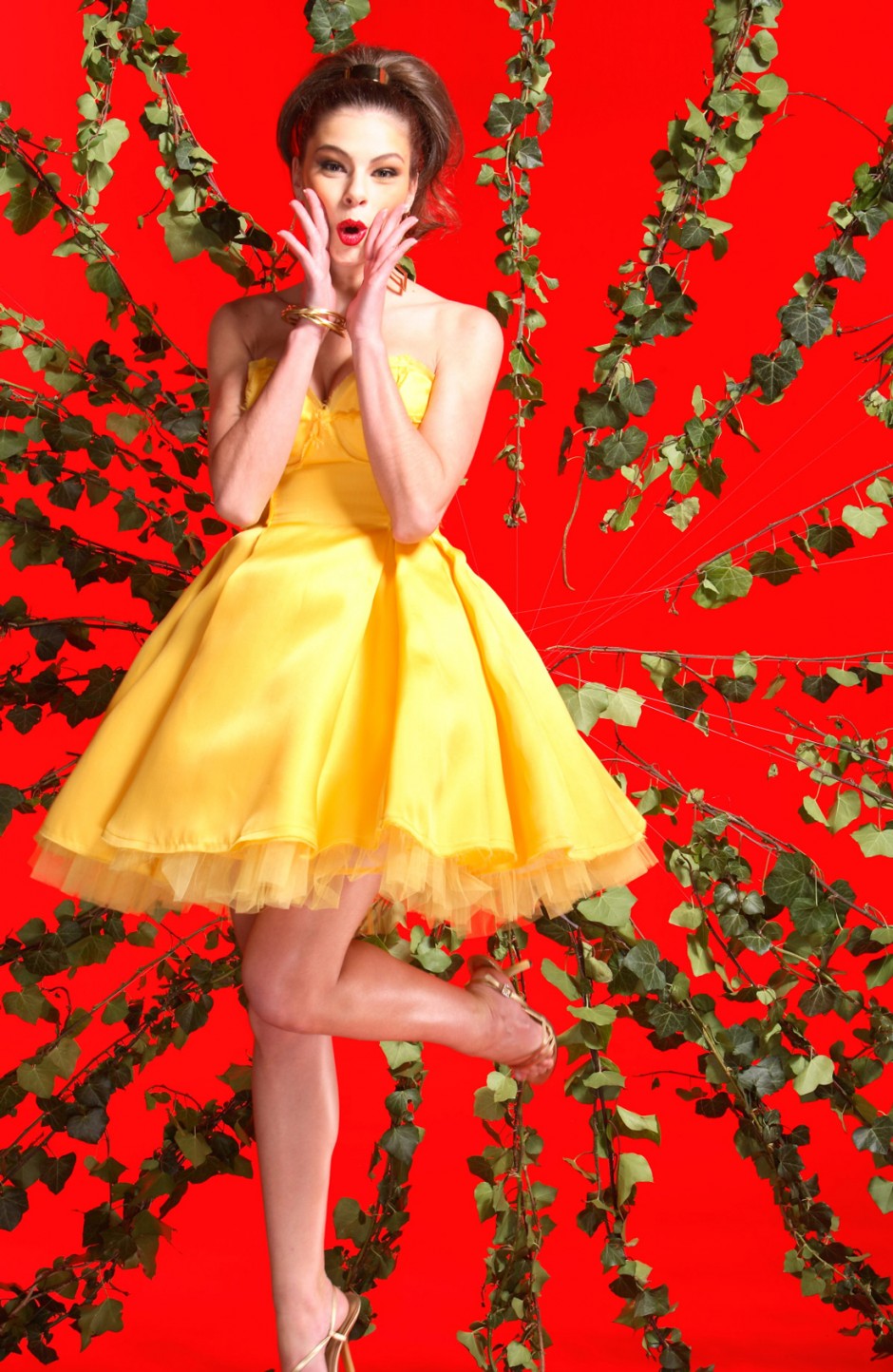Red Fashion – Laura Cohen – Photographer